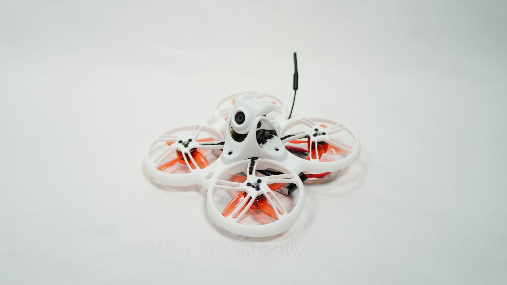 Tinyhawk 3 PLUS HD - Half Chrome Drones