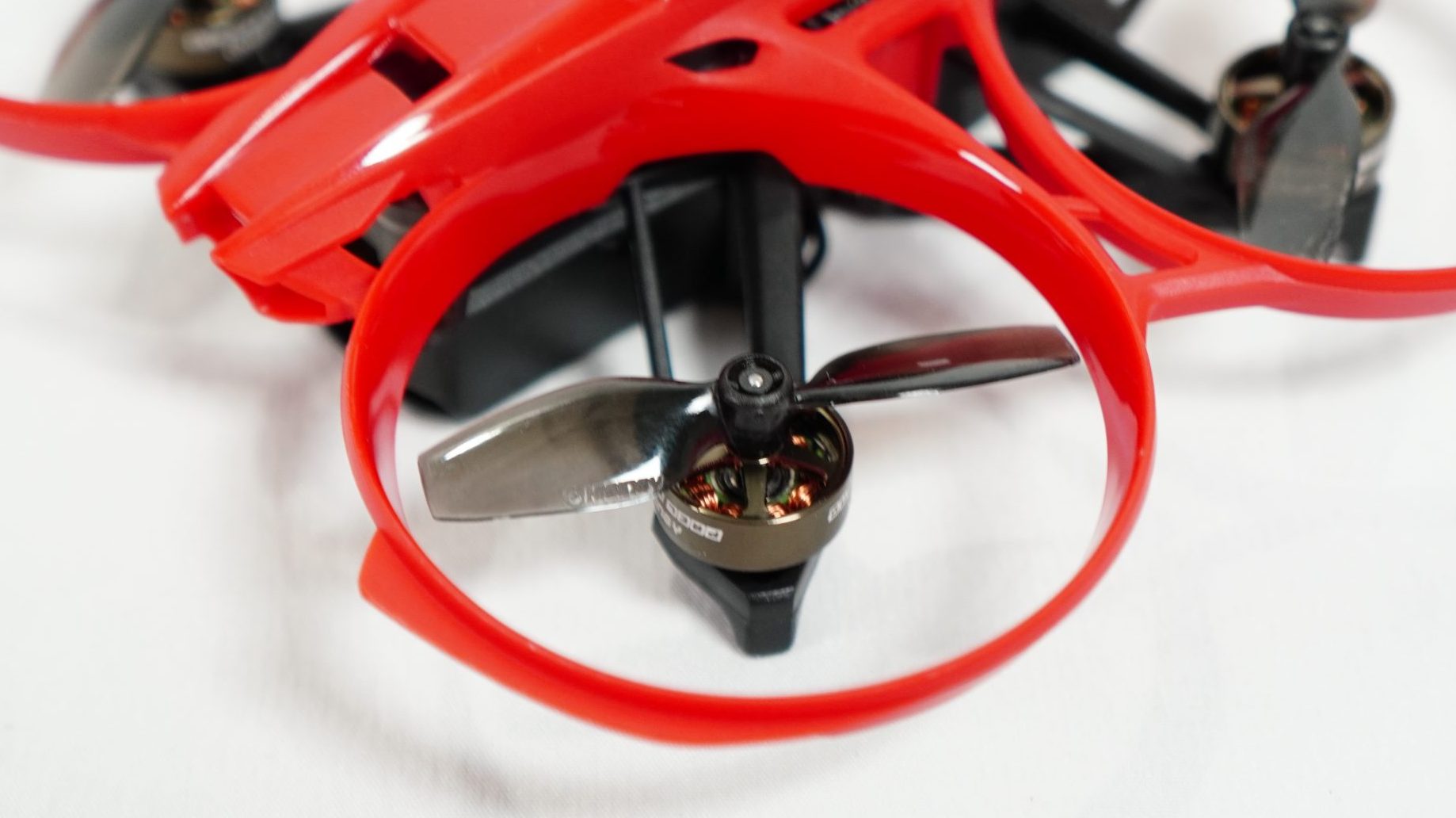 Hisingy Sunray | A Beginner Friendly FPV Drone - Half Chrome Drones