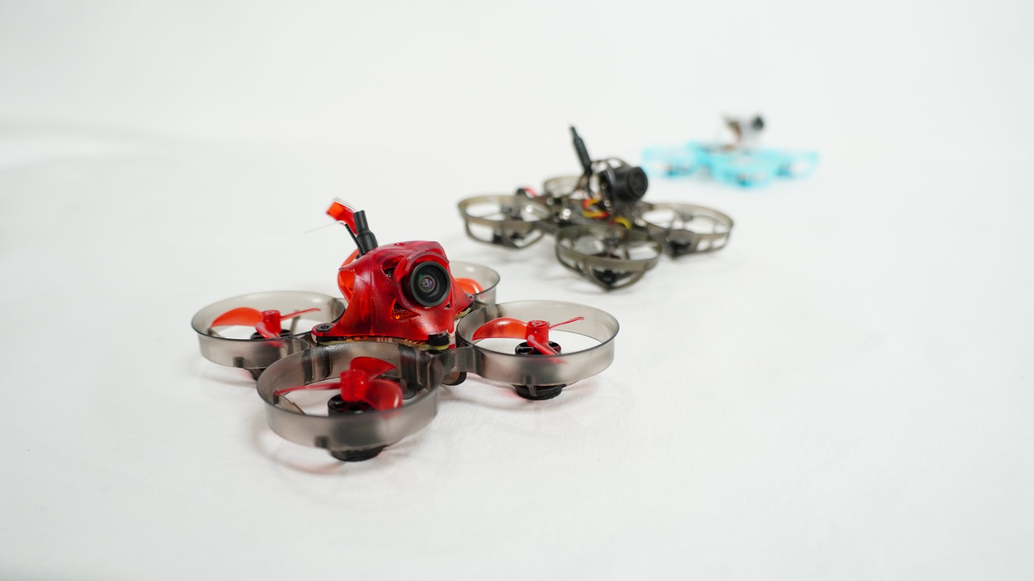 Hummingbird v3 by NewBeeDrone - Half Chrome Drones